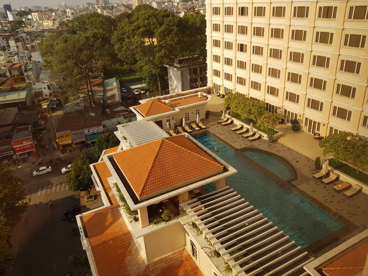 Khách sạn Equatorial Saigon | Sài Gòn - Chudu24
