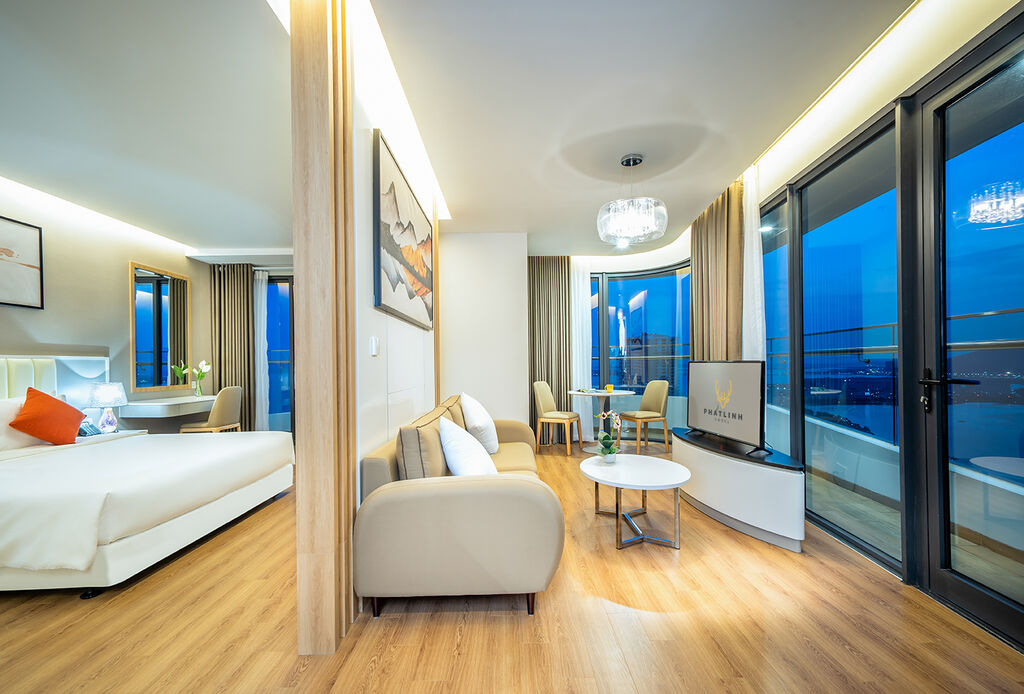 Khách sạn DeLaSea Hạ Long (DeLaSea Hotel Ha Long) - Chudu24
