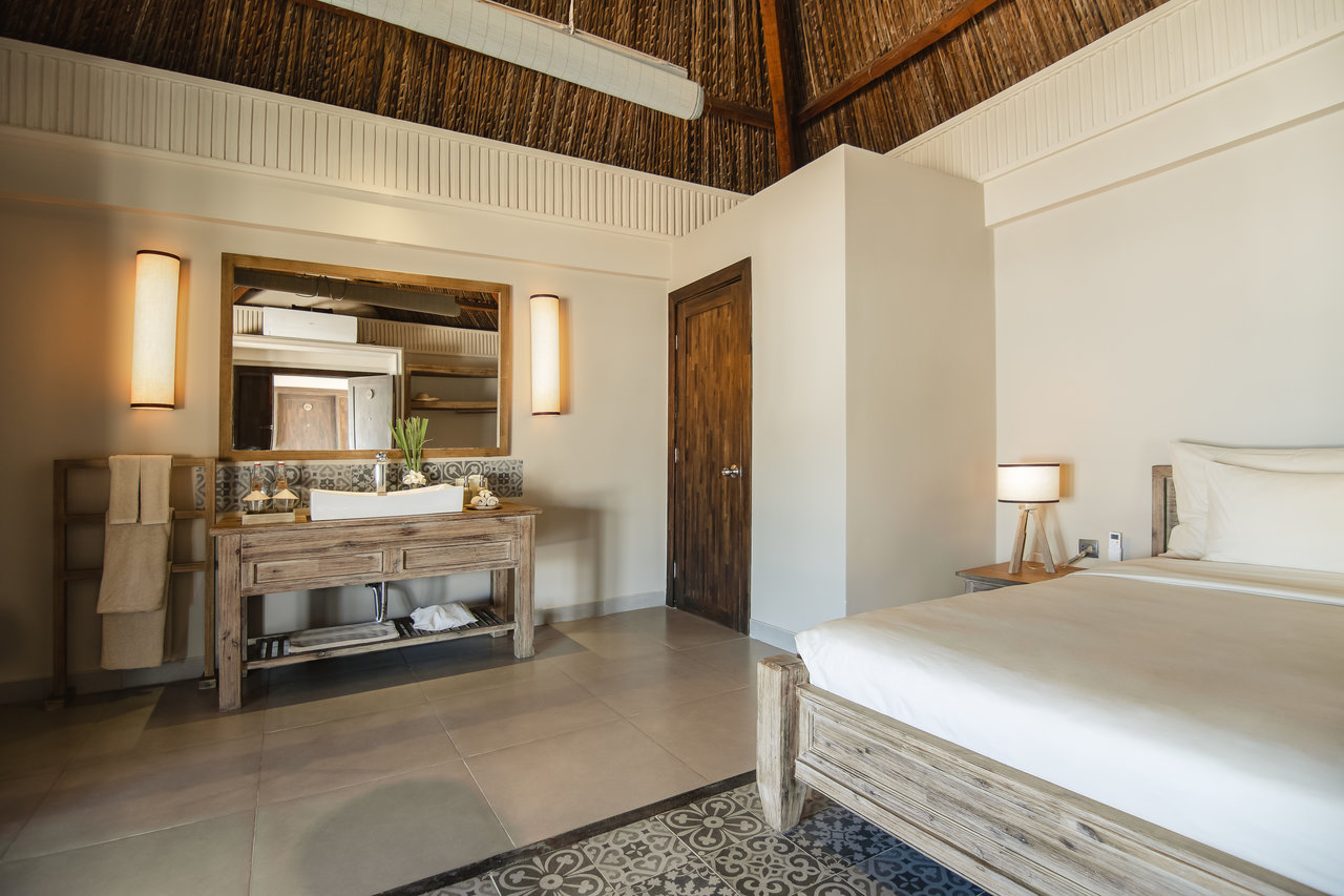 Crown Retreat Quy Nhơn Resort (Quy Nhon) - Chudu24