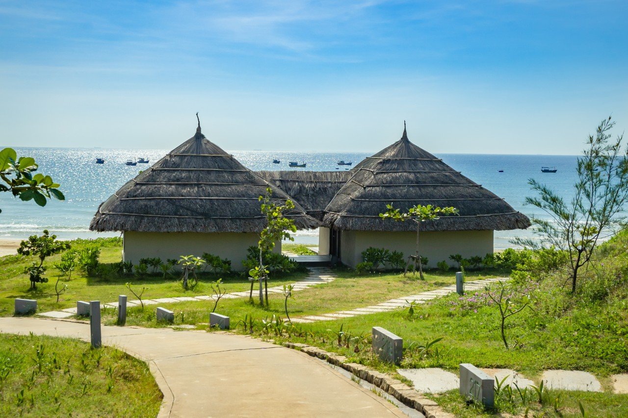 Crown Retreat Quy Nhơn Resort (Quy Nhon) - Chudu24