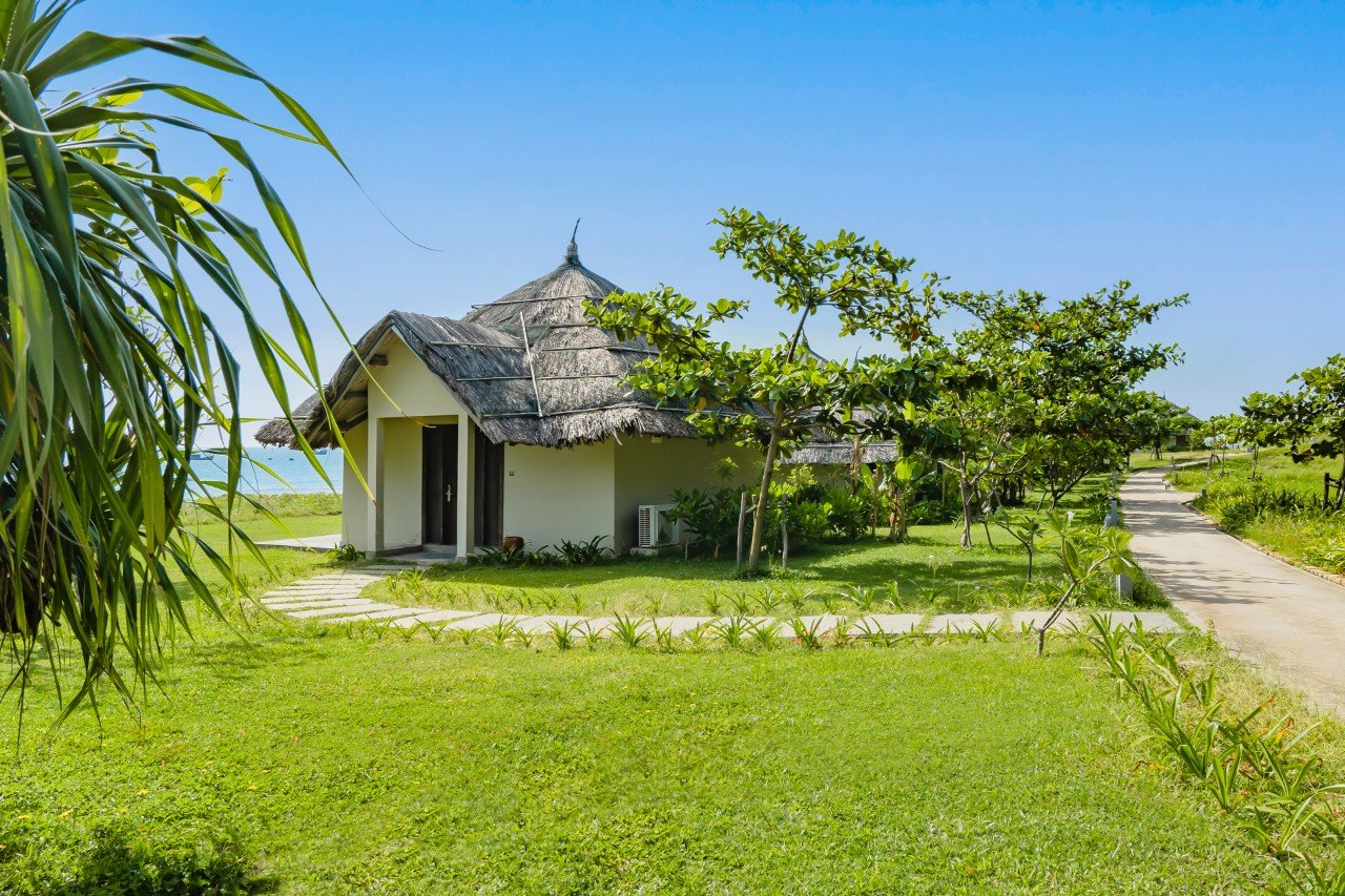 Crown Retreat Quy Nhơn Resort (Quy Nhon) - Chudu24