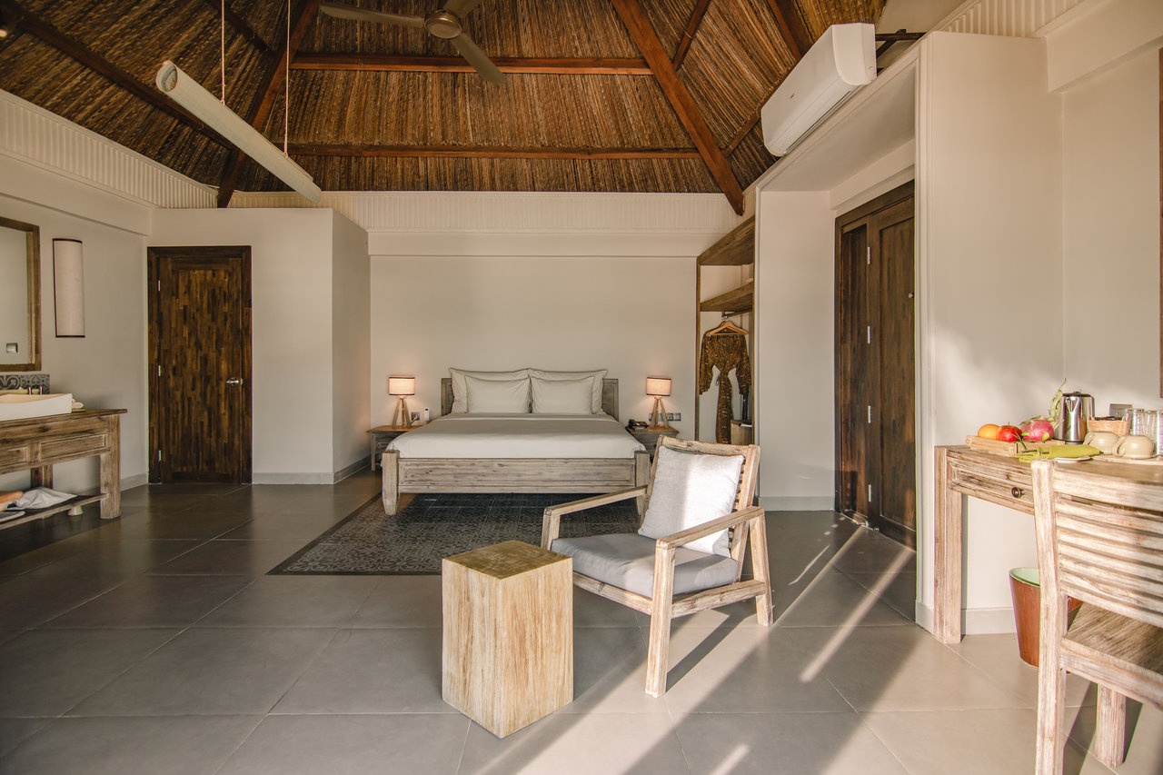 Crown Retreat Quy Nhơn Resort (Quy Nhon) - Chudu24