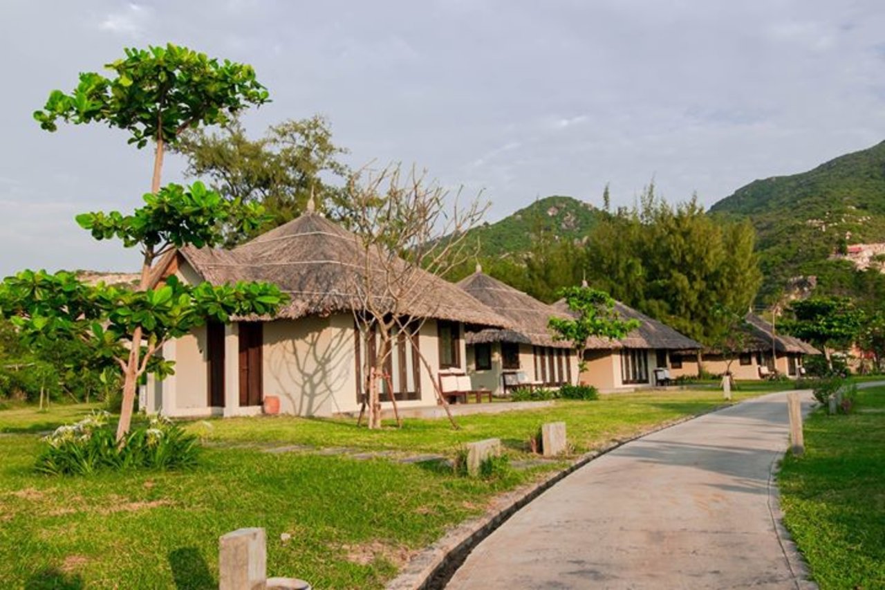 Crown Retreat Quy Nhơn Resort (Quy Nhon) - Chudu24