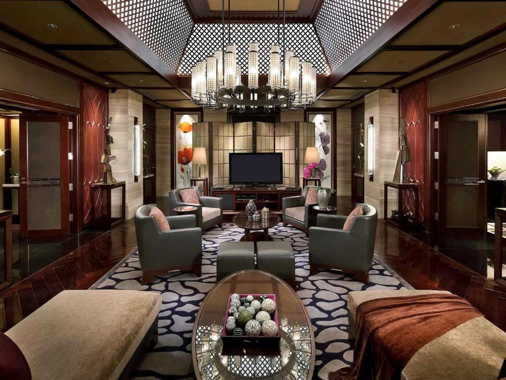 Khách sạn Sofitel Philippine Plaza Manila | Manila, Phillipines - Chudu24