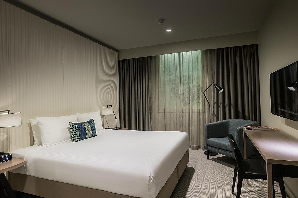 Khách sạn DoubleTree by Hilton Melbourne - Flinders Street | Melbourne ...