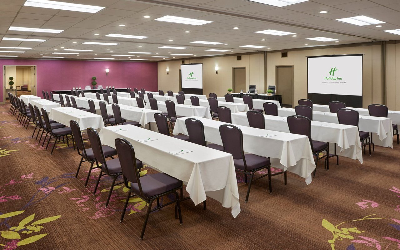 Khách sạn Holiday Inn Toronto International Airport | Toronto - Chudu24