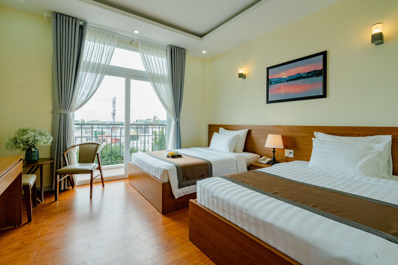 Khách sạn Bom Bo Đà Lạt (Bom Bo Hotel Dalat) - Chudu24