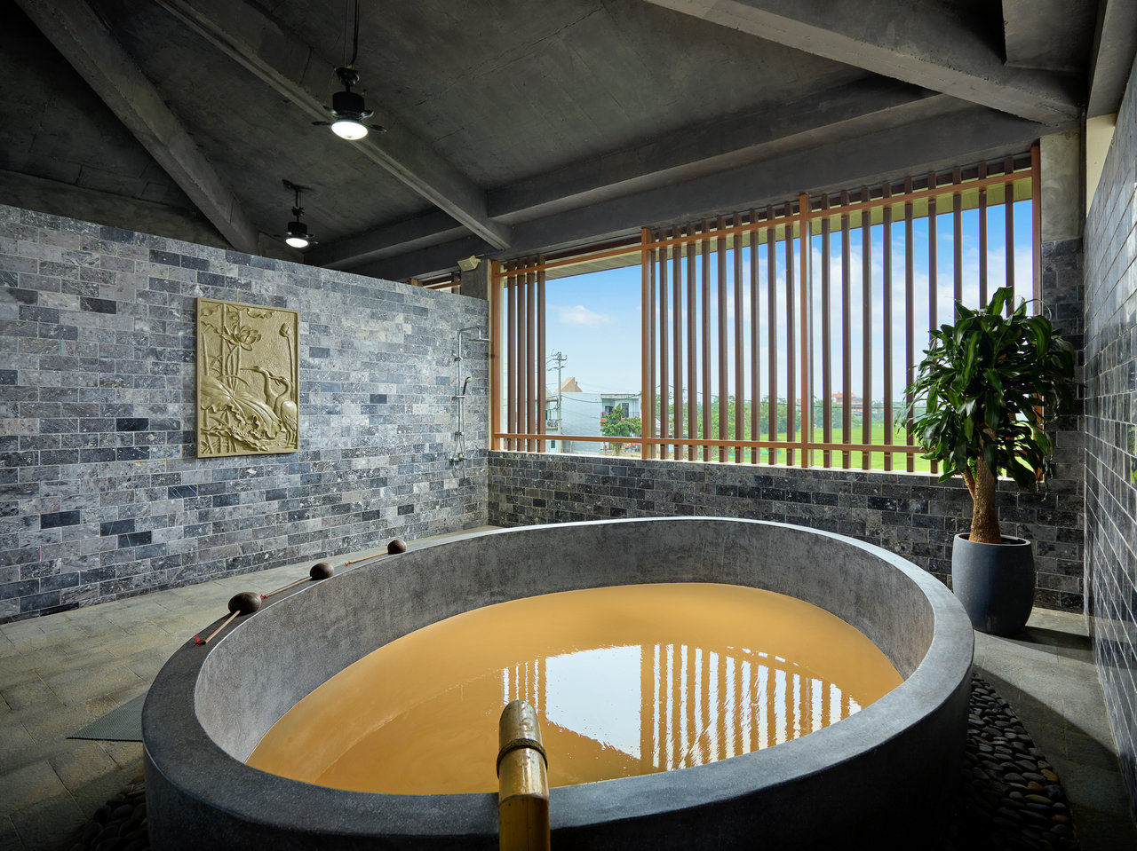 Dịch vụ tắm Onsen tại KOBI Onsen Huế Resort - Chudu24