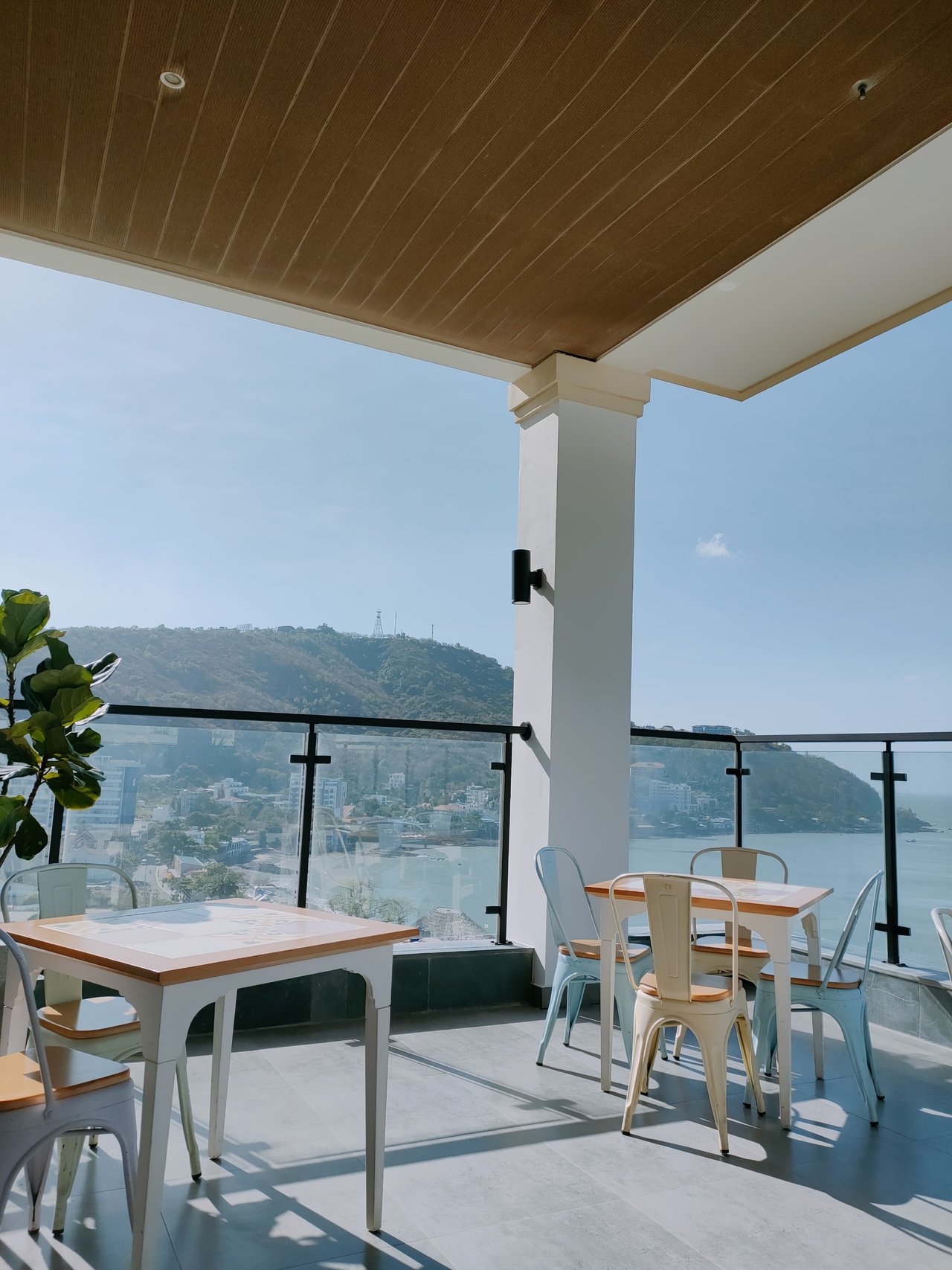 Khách sạn Skool Plus Vũng Tàu (Skool Plus Vung Tau Hotel) - Chudu24