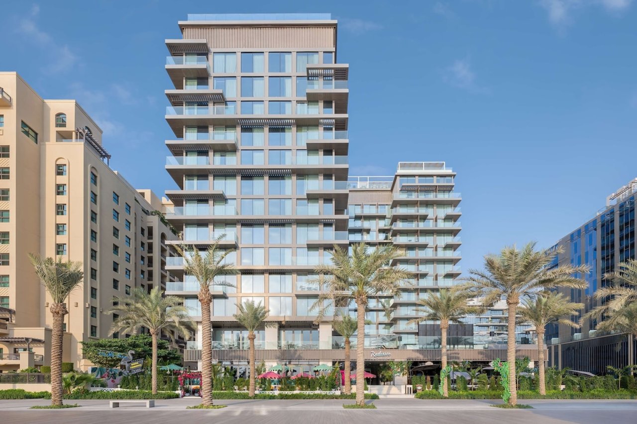 Radisson Beach Resort Palm Jumeirah Dubai | Dubai - Chudu24