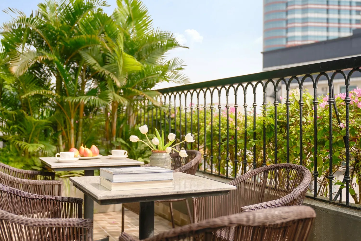 Khách sạn Signature by M Village Thợ Nhuộm (M Village Hotel Thợ Nhuộm ...