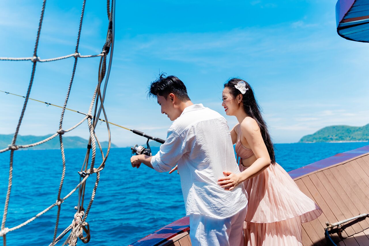Vé du thuyền Emperor - Vịnh Nha Trang - Chudu24